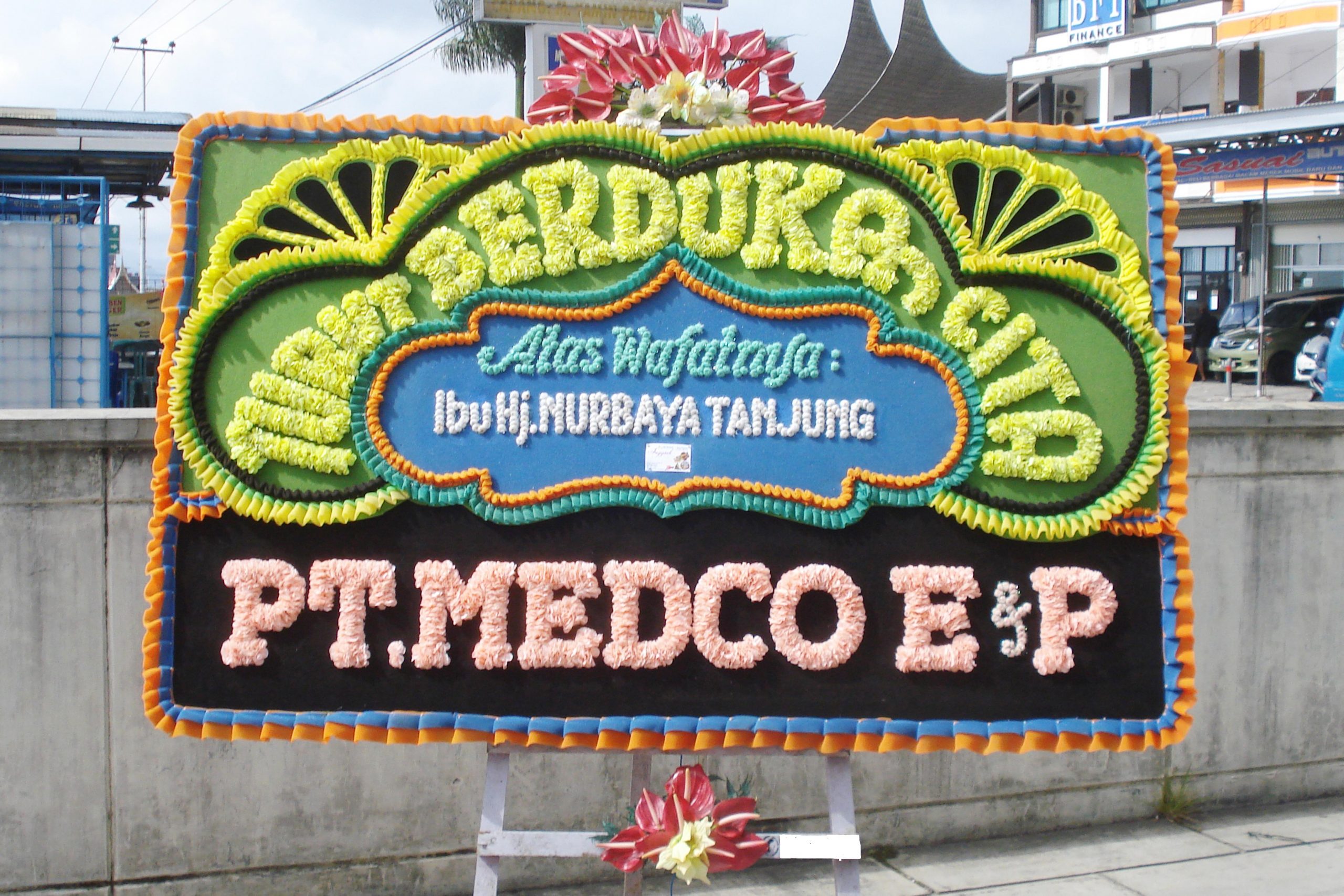 0811-656-5899 Toko Karangan Bunga Papan Padang - Nusantara Group